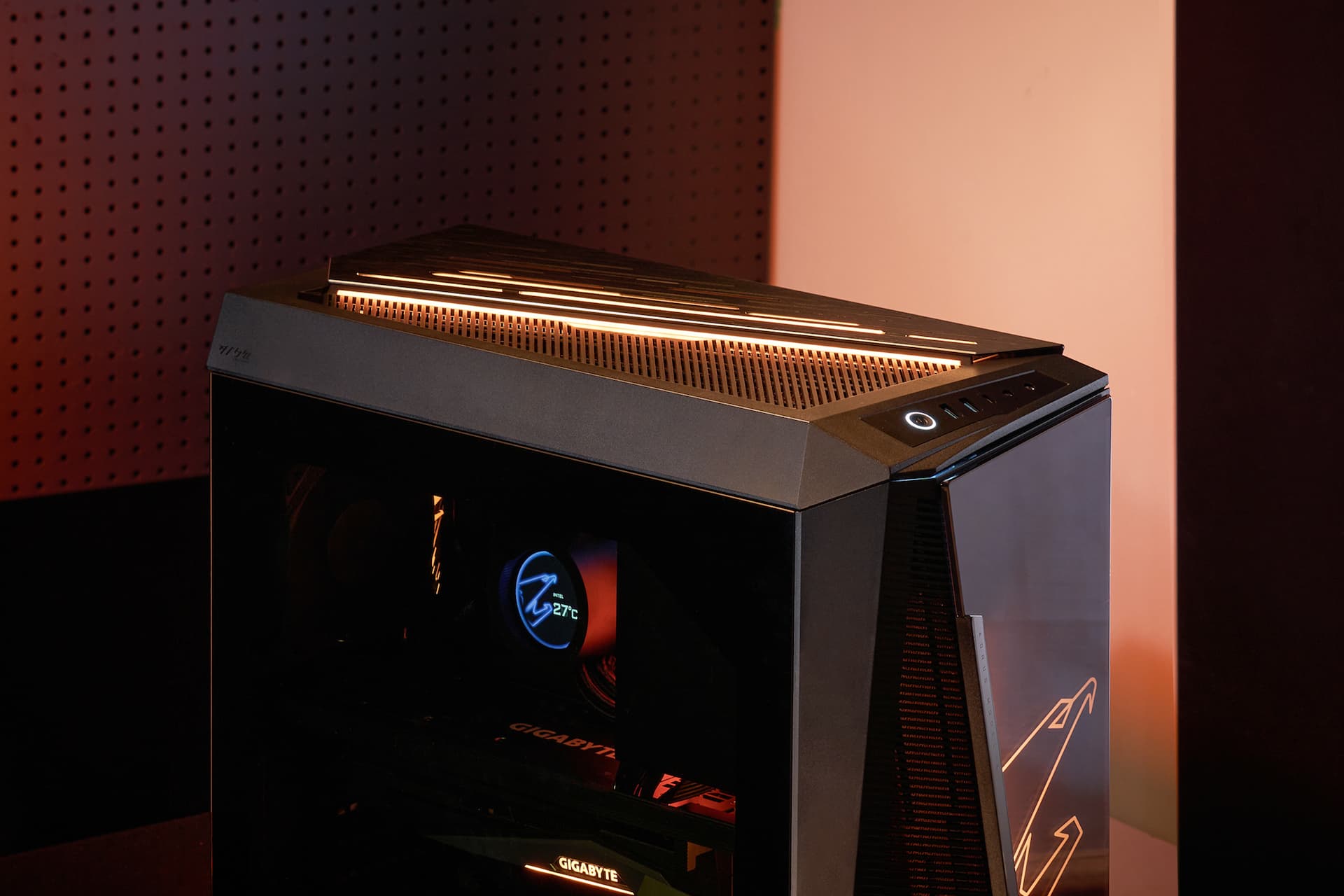 Pre-built desktops versus build your own - What's the difference? | AORUS